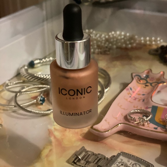 ICONIC London | Makeup | Iconic London Illuminator Drops Blush | Poshmark
